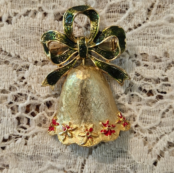 Vintage | Jewelry | Vintage Christmas Bell Shaped Brooch Or Pin | Poshmark